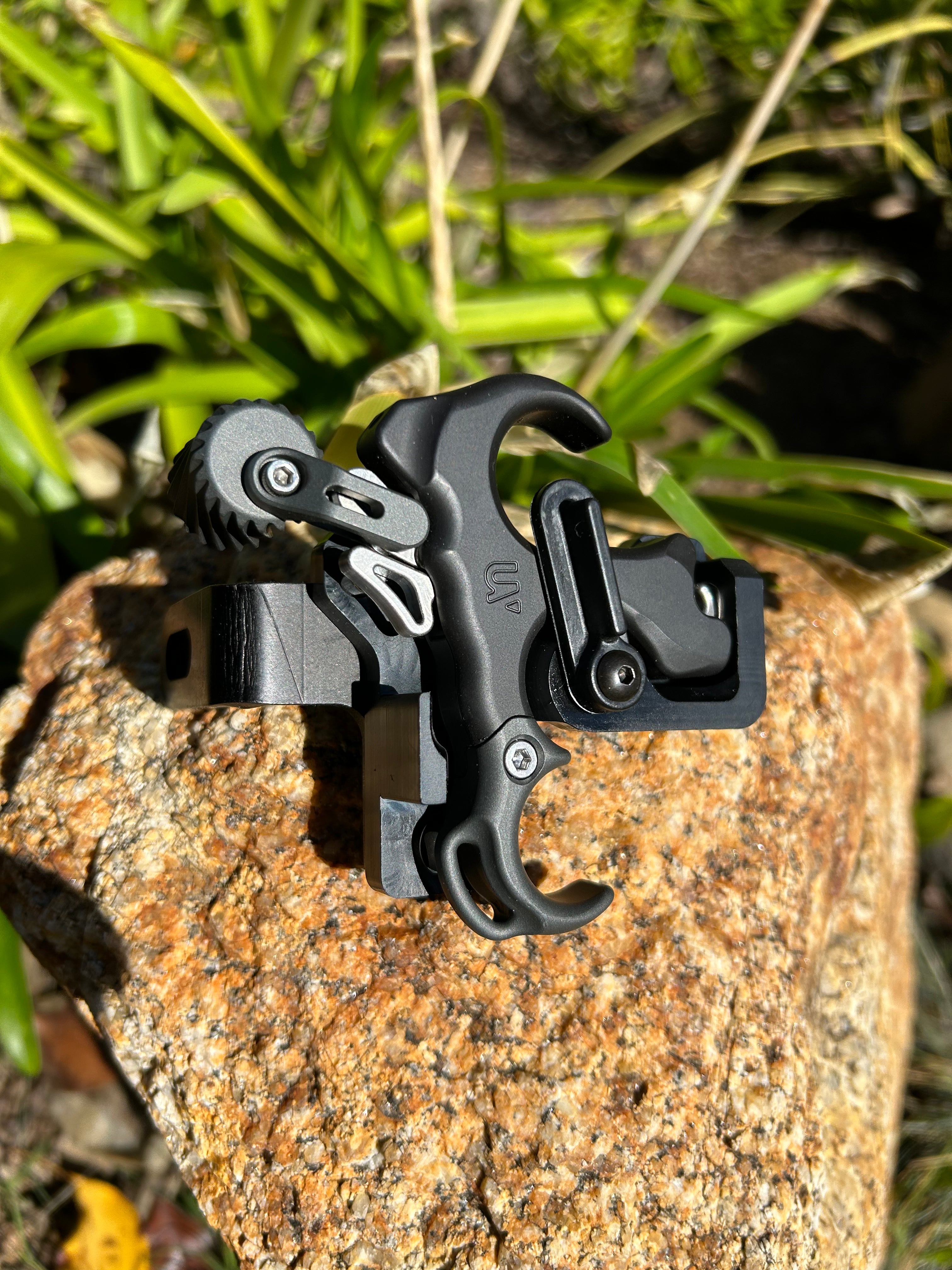 Ultraview Thumb Mount 3-4 Finger M-L (Right Handed) – Advanced Outdoor ...